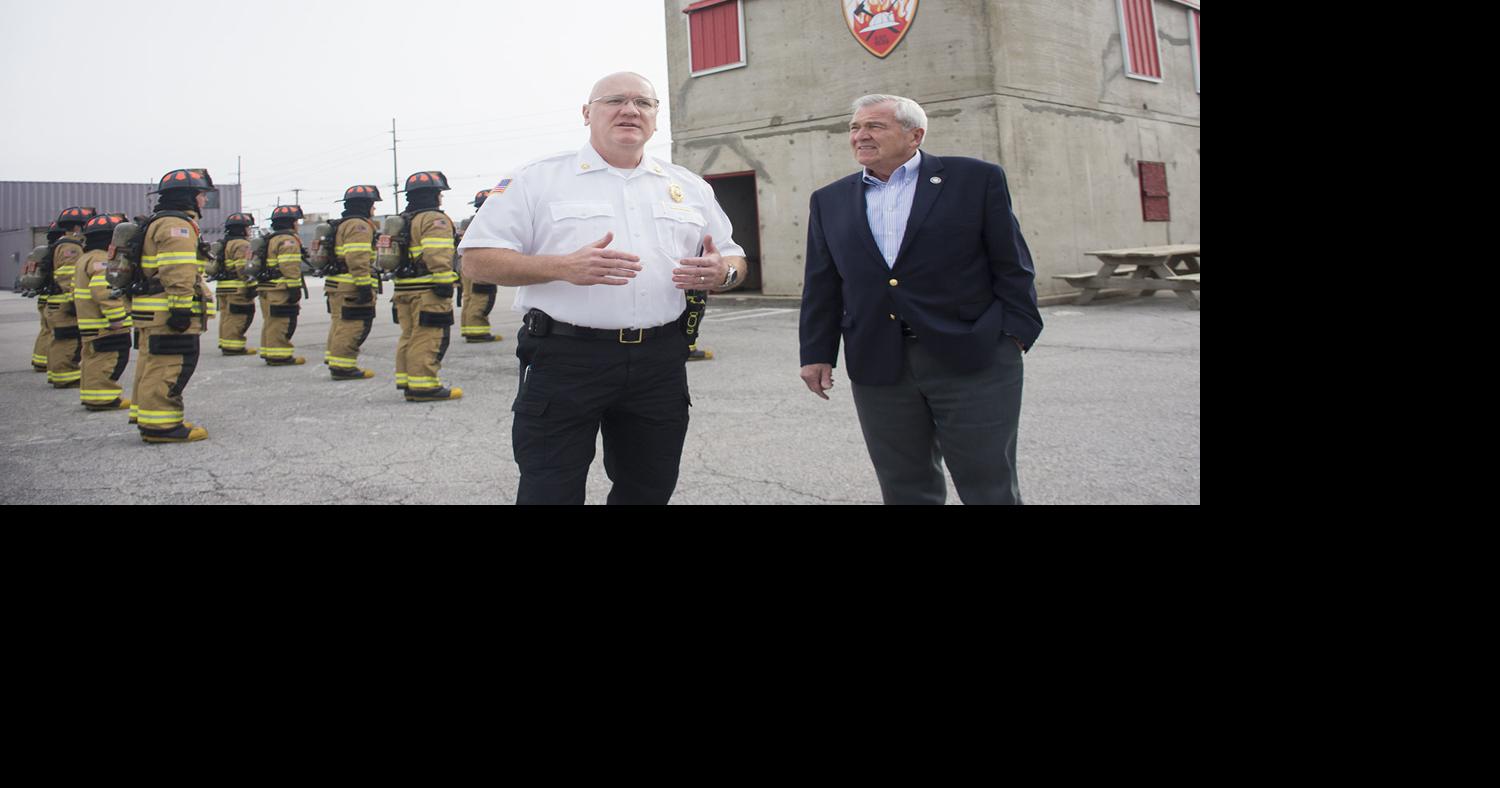 18 Fort Wayne firefighters graduate | Fwbusiness | fwbusiness.com