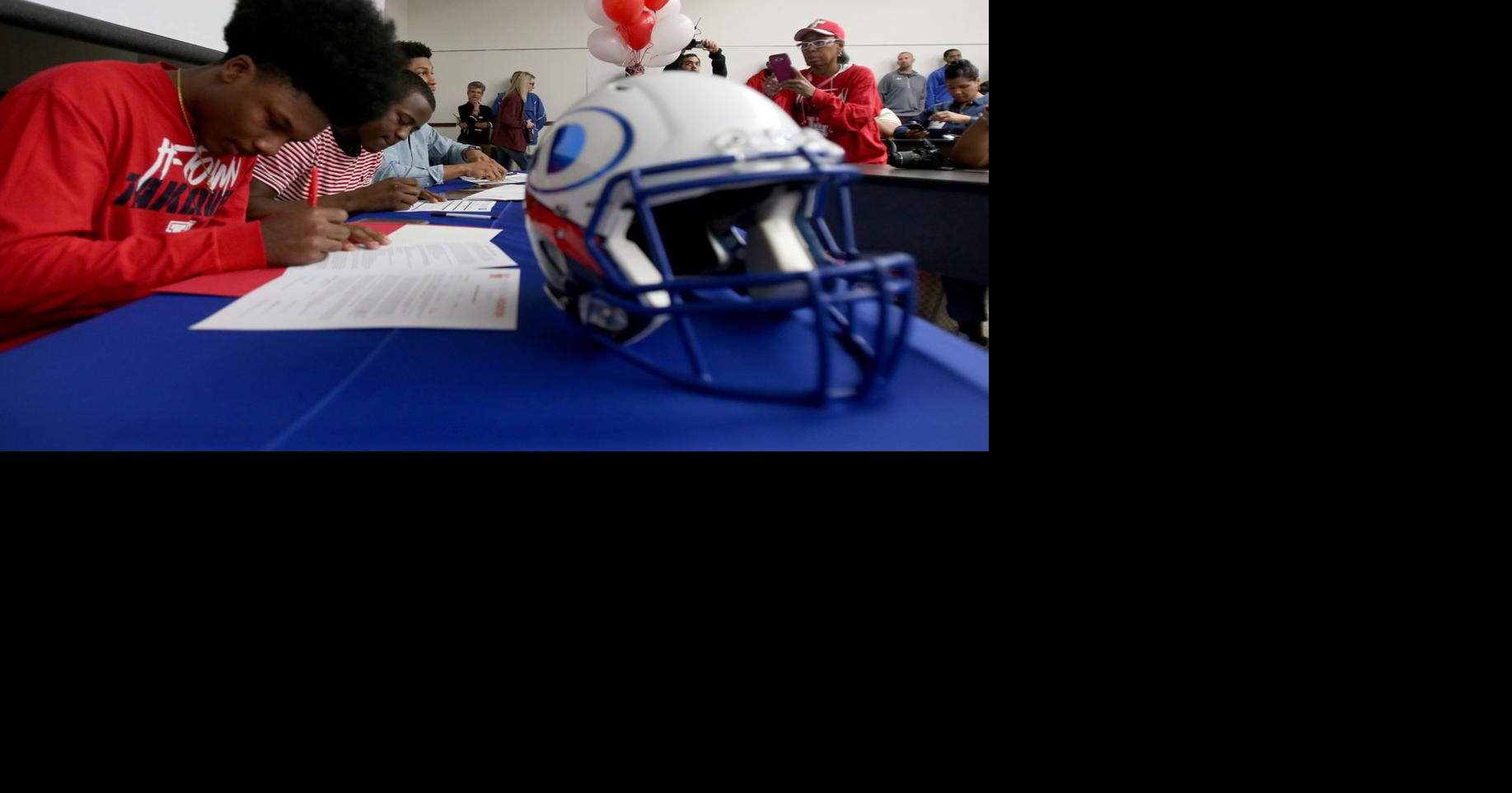 Several county football players officially sign offers on National ...