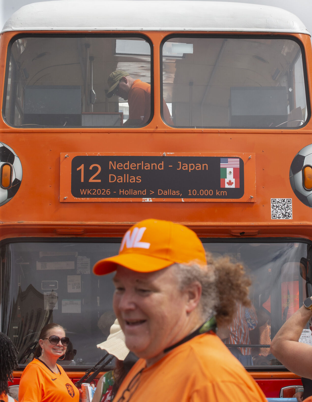 Galveston leaders tout city's welcoming history as Dutch Orange Bus ...