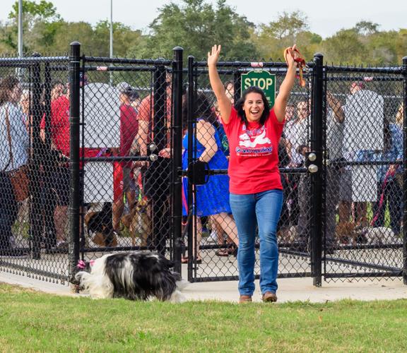 League City opens long-awaited dog park | Local News | The Daily News