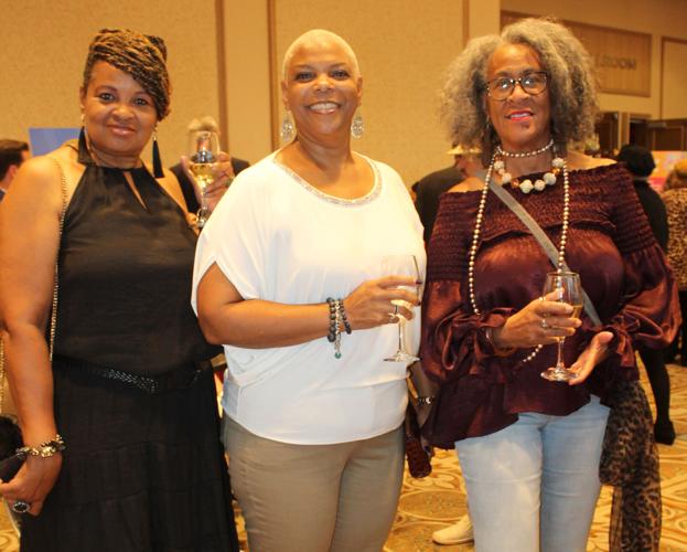 Paws Gala | Partypics | The Daily News