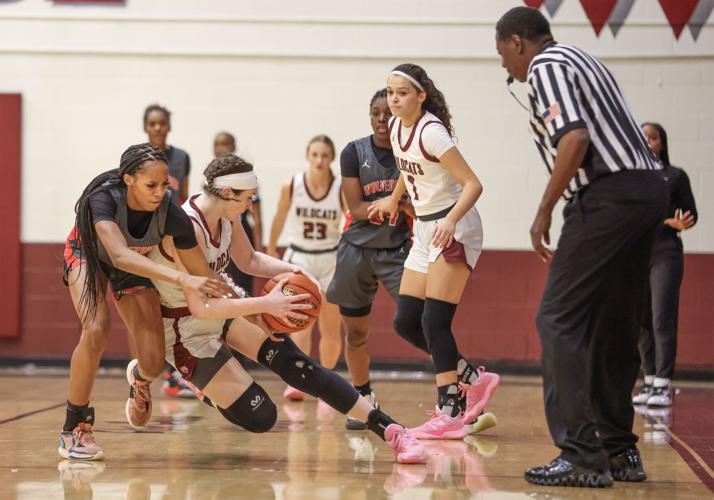 Strong defense sets tone, as Clear Brook tops Clear Creek | High School ...