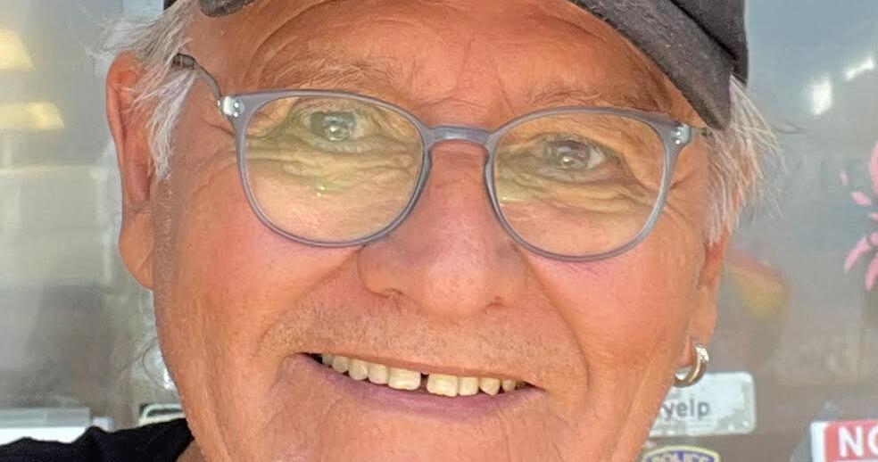 Strand fixture 'Yaga Man' Joe Flores Jr. dies at 80 | Local News | The ...