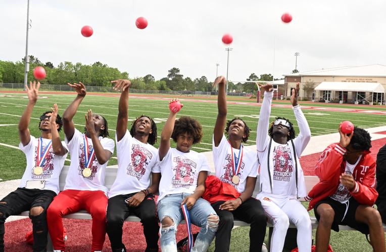 Hitchcock celebrates state champs with parade, pep rally | High School ...