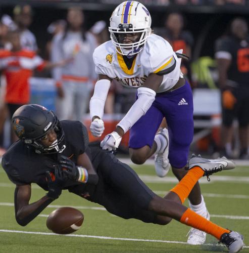 Texas City mounts 2nd-half stand for rivalry win over Ball High | High ...