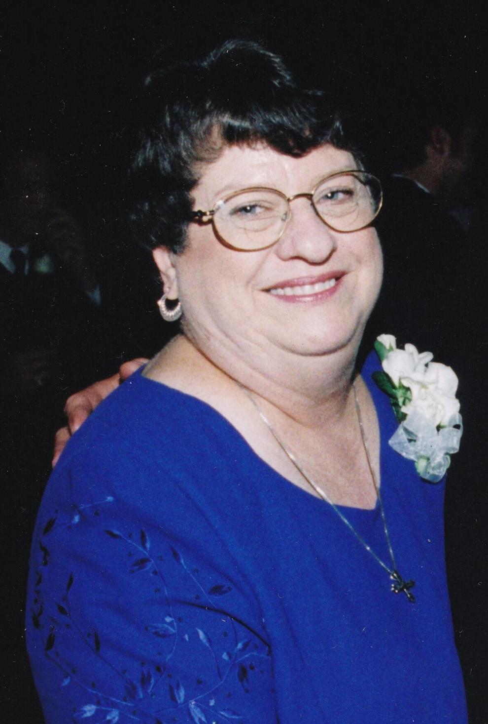 Jacqueline "Jacque" (Neubauer) Ellis | Obituaries | The Daily News