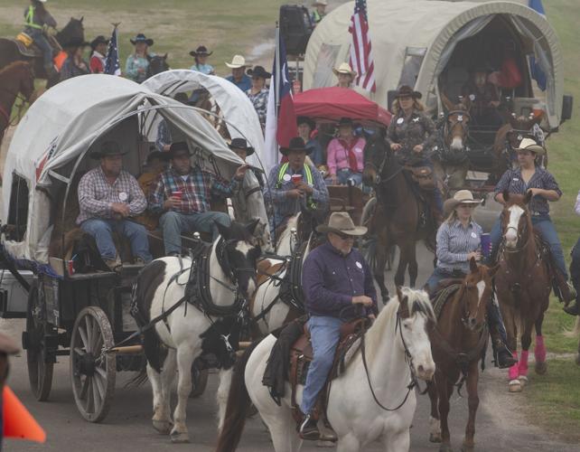 Photos: Trail Riders Head to Houston | In Focus | The Daily News
