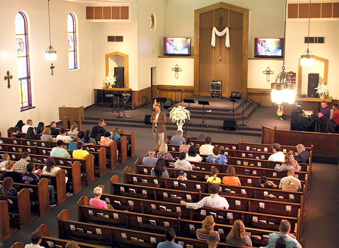 CrossPointe rises from ashes of shuttered church | Faith | The Daily News