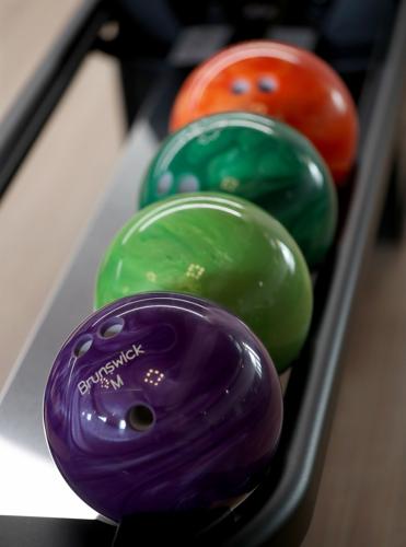 Island bowling alley almost ready to open | Biz Buzz | The Daily News
