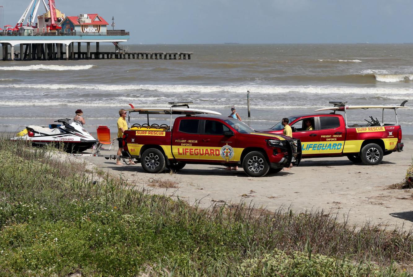 Galveston Beach Patrol confirms fifth tourism-season drowning | Local ...