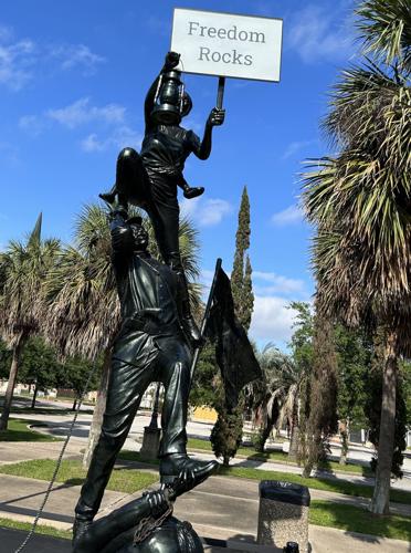 Blank Slate Monument offers powerful experience | Editorials | The ...