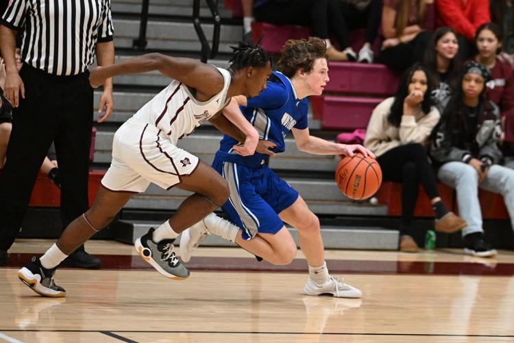 Clear Creek makes enough plays at finish to top Friendswood | High ...
