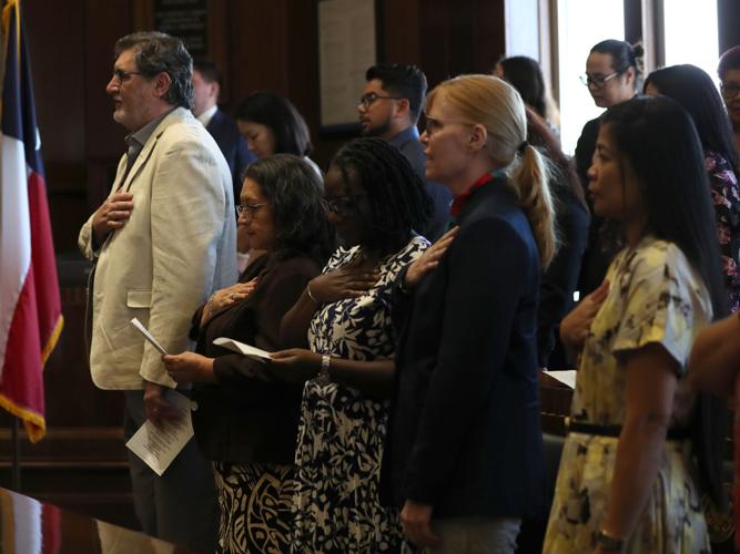 19 people become citizens at special Juneteenth ceremony in Galveston ...
