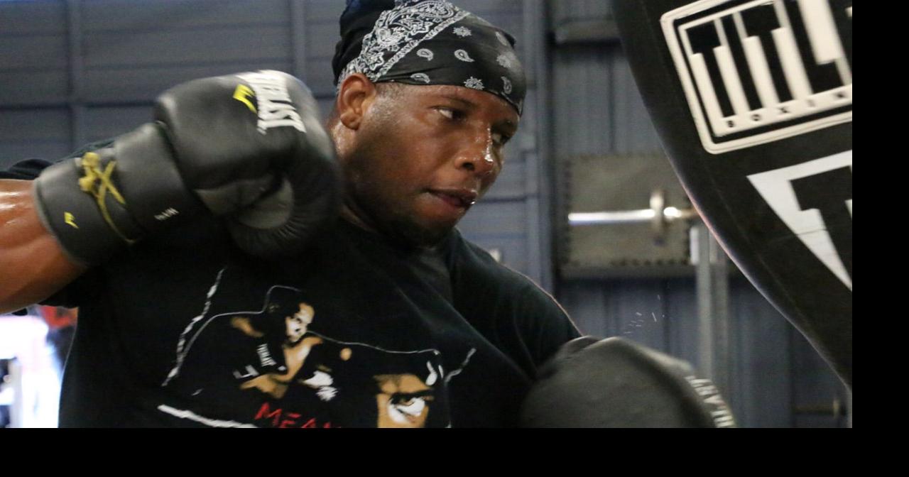 Must-see main event featuring area fighter highlights boxing's return ...