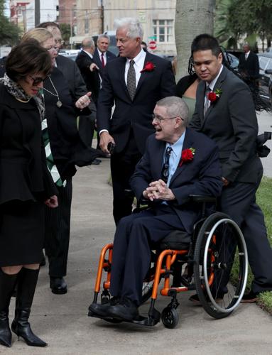 Islanders gather to mourn, celebrate Bobby Moody | Local News | The ...