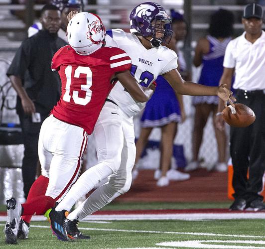Hitchcock gets statement win with domination of Wheatley | High School ...