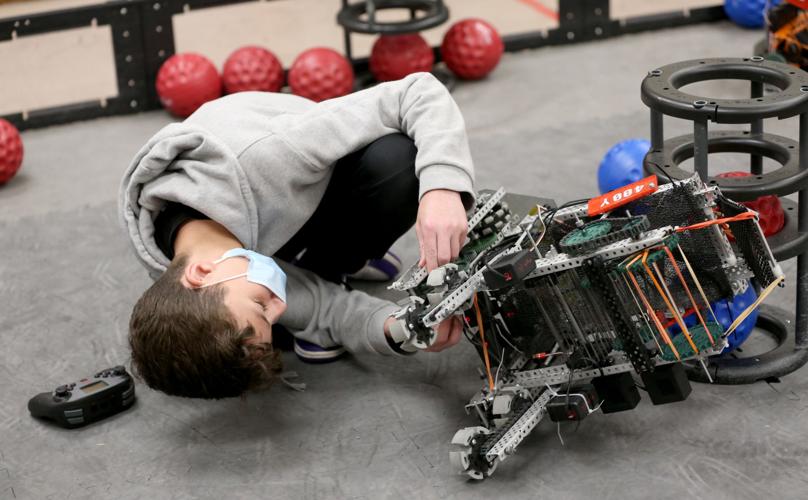 Galveston robotics team advances to world competition | Local News ...