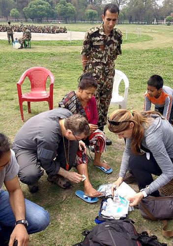 UTMB group helps care for Nepal's injured | Local News | The Daily News