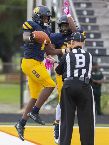 La Marque battles, but comes up short against Wheatley | High School ...