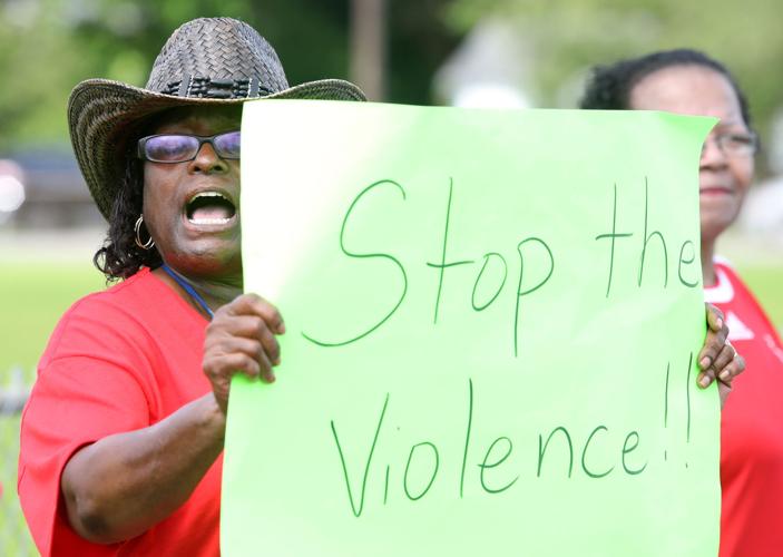 Hands Together-Stop the Violence rally | Local News | The Daily News