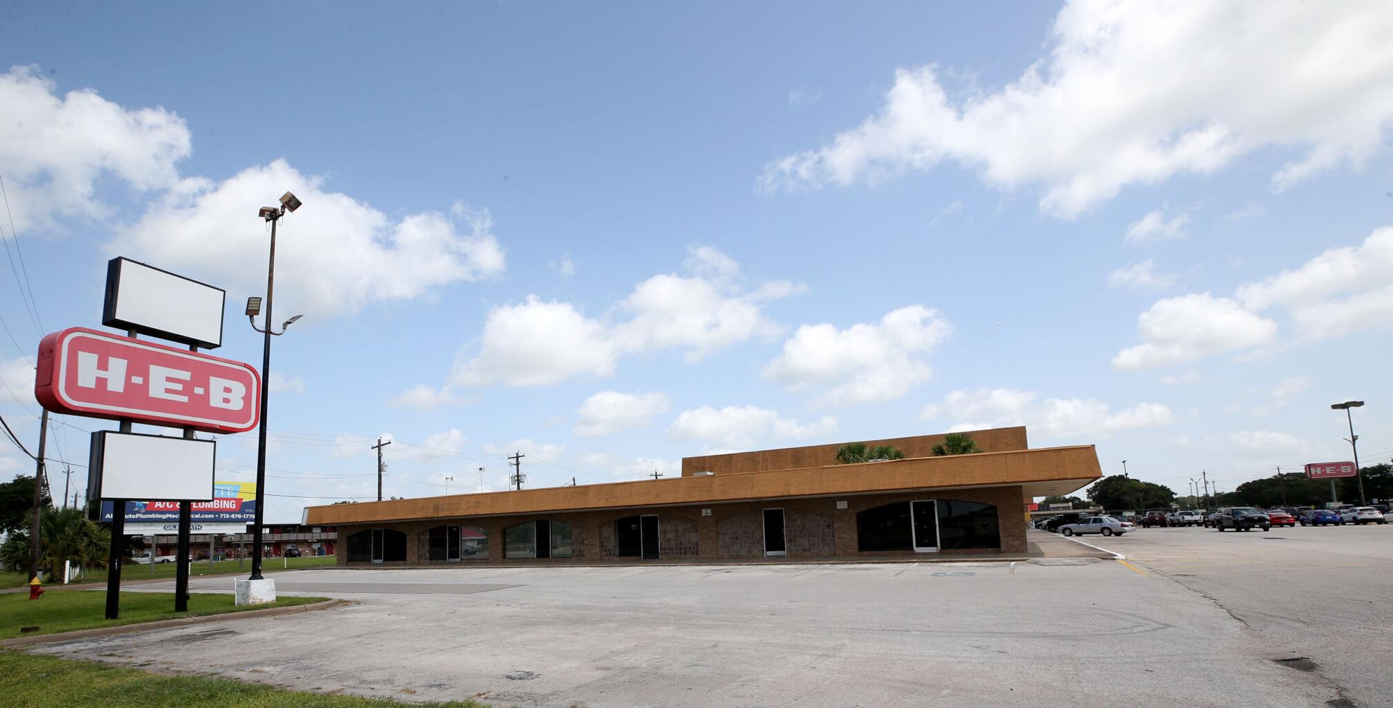 Biz Buzz: Whataburger still a go in Santa Fe; Texas City movie theater ...