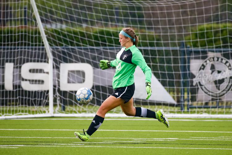 Unlucky moment the deciding factor as Kingwood ousts Clear Creek | High ...