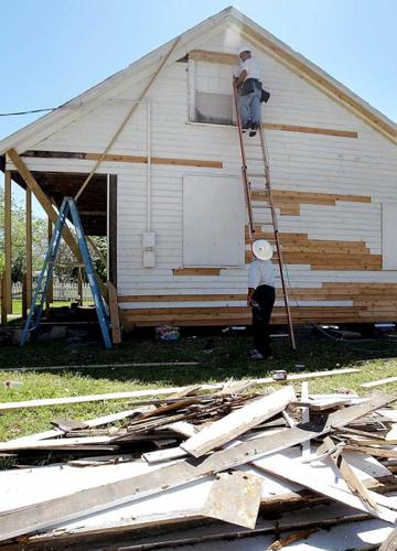 DSW Homes restores Bell House for free | Local News | The Daily News