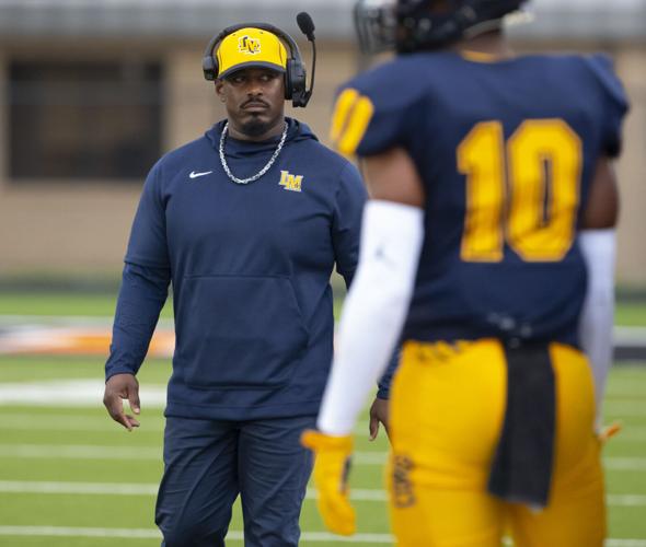 La Marque battles, but comes up short against Wheatley | High School ...