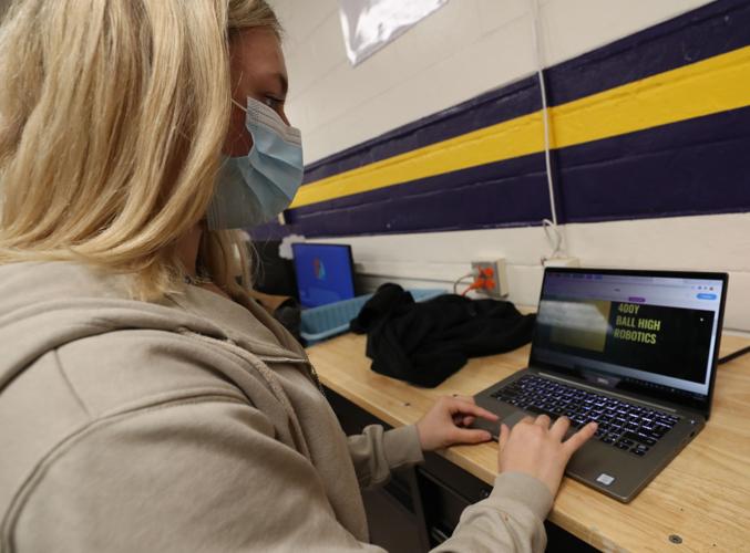 Galveston robotics team advances to world competition | Local News ...