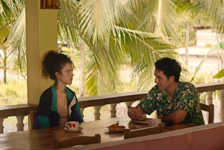 'Stars at Noon' is a lackluster affair | Entertainment | The Daily News