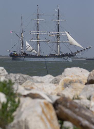 Elissa sets sail again in Galveston in 'cathartic' return to sea ...