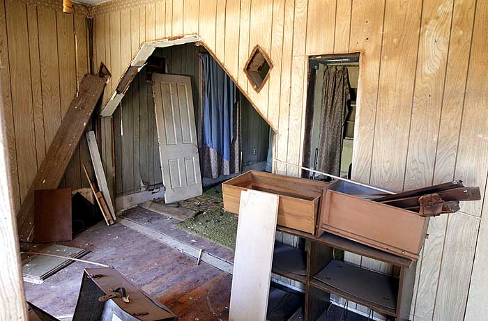 DSW Homes restores Bell House for free | Local News | The Daily News