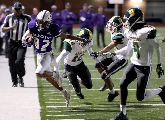 Ball High plays lights out after lights go out in rout of Sharpstown ...