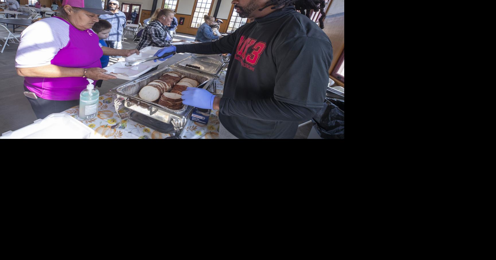 NFL star’s Thanksgiving Luncheon returns with more meals for those in ...