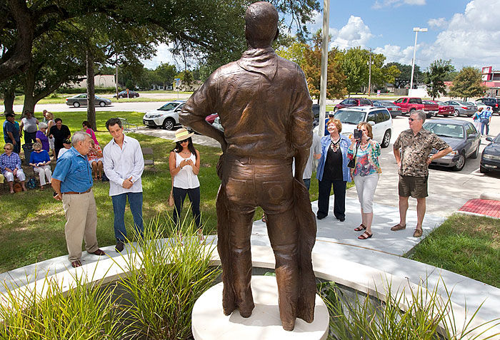 Dickinson unveils the first Founders statue | Local News | The Daily News