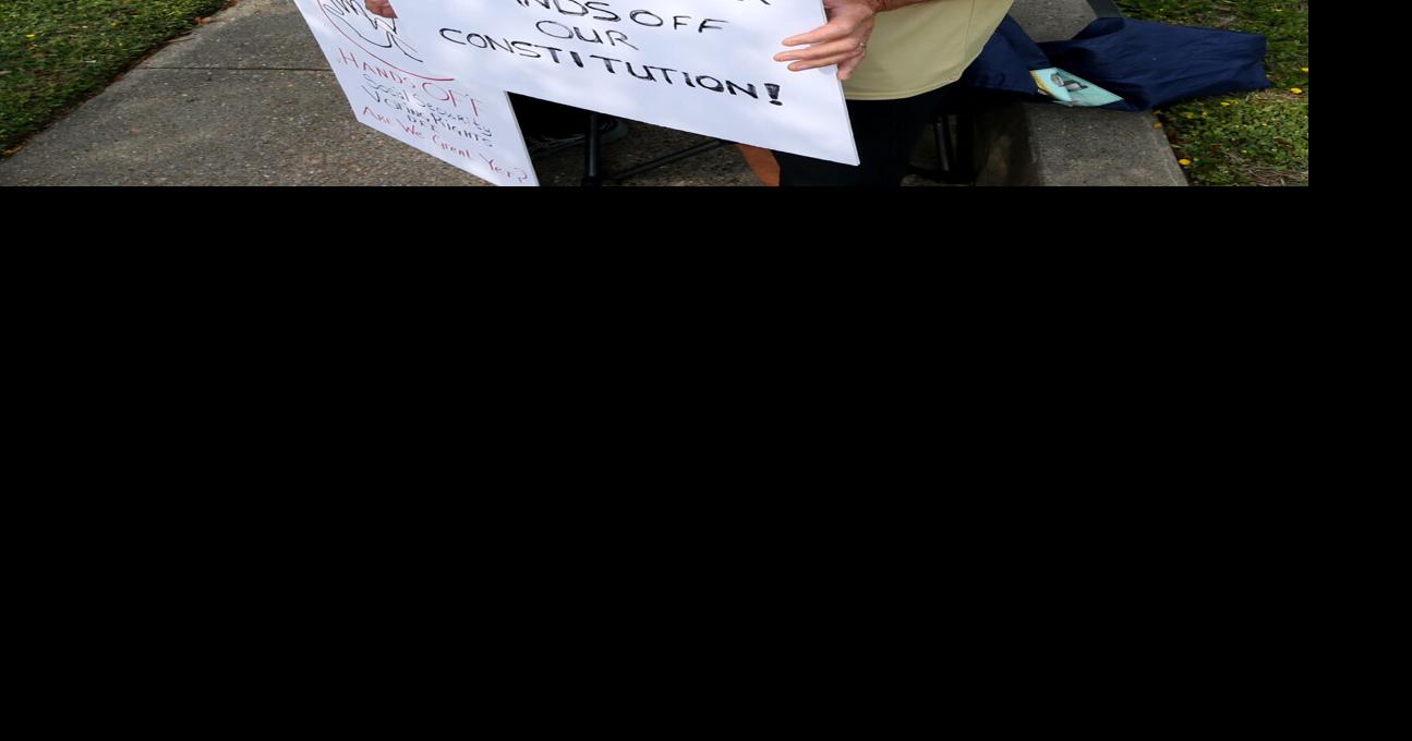 Hundreds gather for ‘Hands Off!’ protest in Galveston | Local News ...