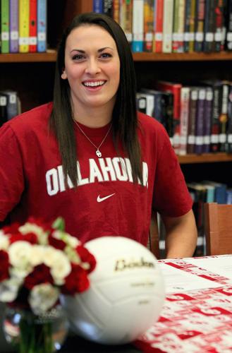 Clear Falls’ Alyssa Enneking officially signs with OU | Local Sports ...
