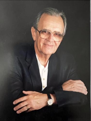Robert Frederick "Bob" Weberlein | Obituaries | The Daily News