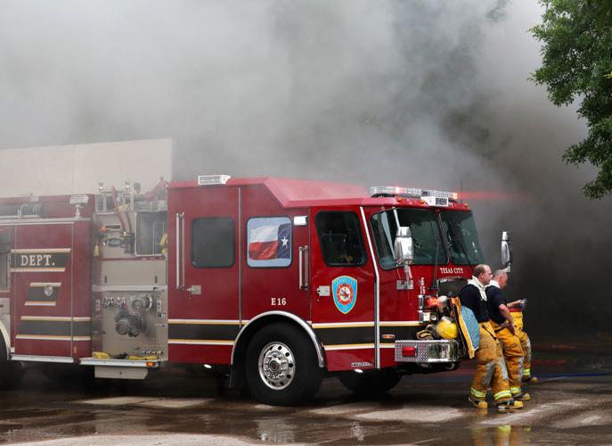 Fire kills dog, displaces residents at apartments | Local News | The ...