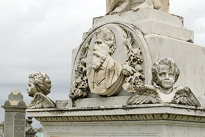 Isle cemetery district a step closer to place on National Register ...