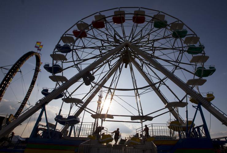 Carnival draws families for fun | Local News | The Daily News