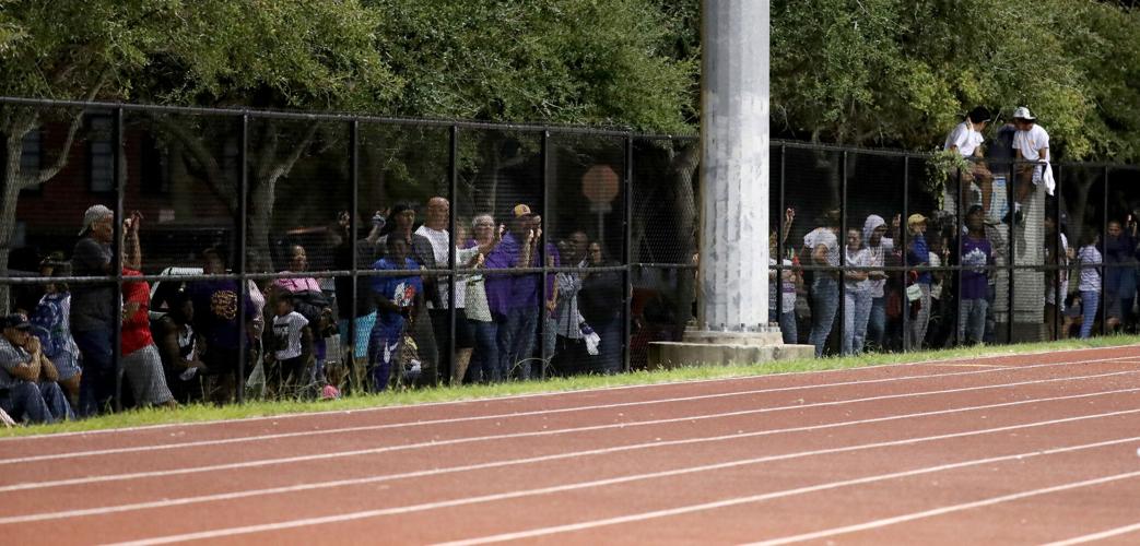 Ball High plays lights out after lights go out in rout of Sharpstown ...