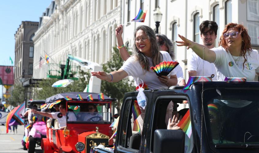 Third Coast PrideFest parade celebrates LGBTQ+ community | Local News ...