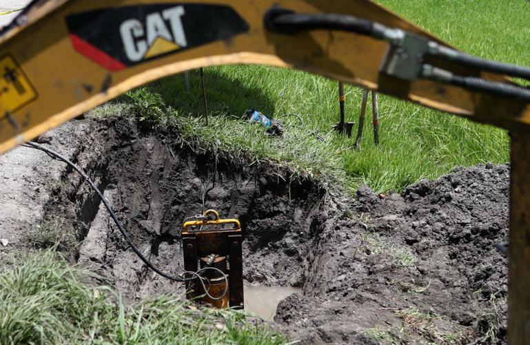 Gas line explosion injured five contracted by CenterPoint | Local News ...