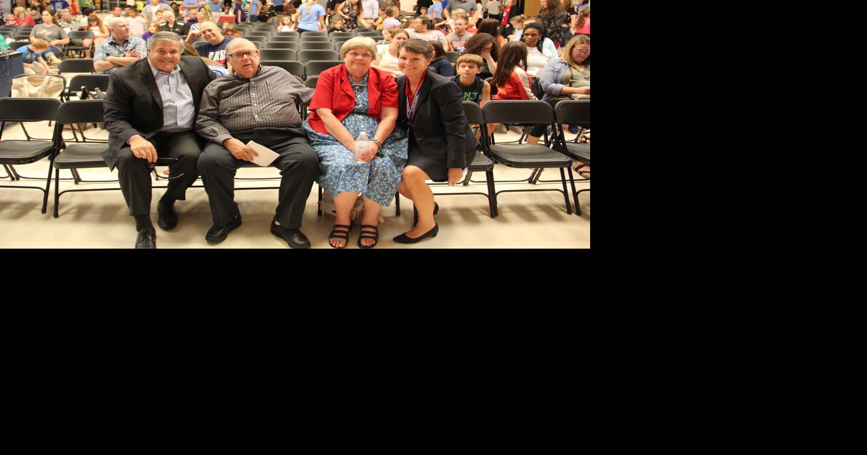 Ralph Parr Elementary celebrates 10 years | Applause | The Daily News
