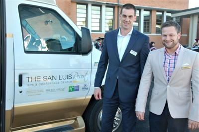 Fertitta Hospitality participates in annual food drive | Applause | The ...