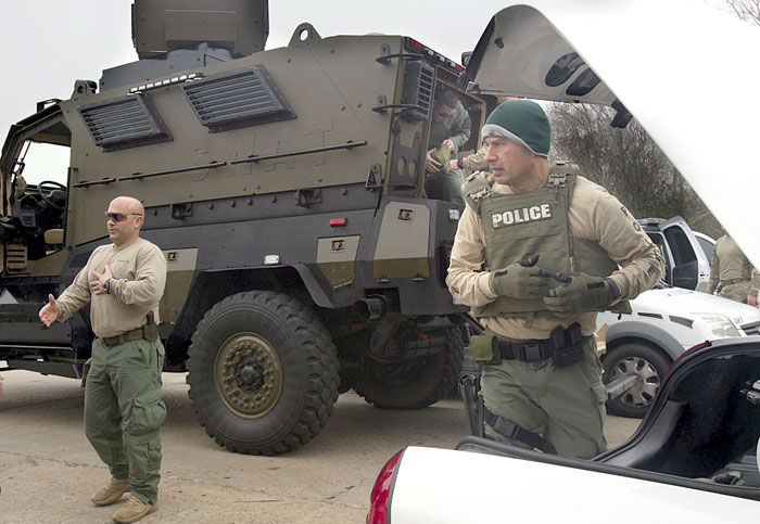 Man in SWAT incident had battled depression, police say | Local News ...