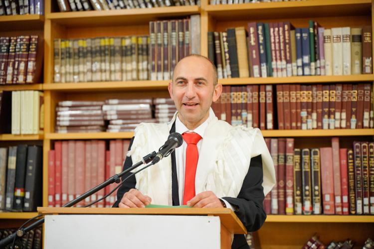 In Clear Lake, Shaar Hashalom celebrates Rosh Hashanah with a new rabbi ...