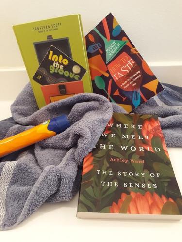 Learn how your senses enhance season | Books | The Daily News