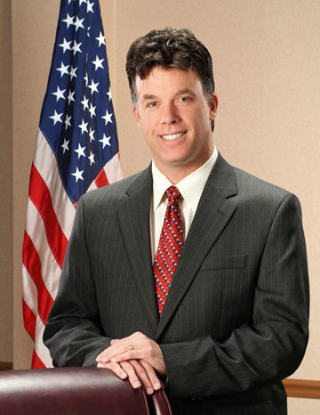 Motion to settle Rohr's lawsuit dies in a split vote | Local News | The ...